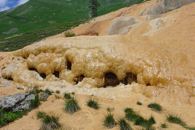 KAZBEGI GUDAURI ANANURI One Day Group Tour From Tbilisi! - Explore the Jinvali Water Reservoir