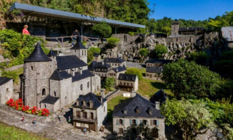 Le Petit Lourdes - Discovering the Essence of Bernadettes Story