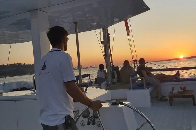 Lisbon Sunset Catamaran Cruise on the Tagus River - Exploring Lisbons Historic Landmarks