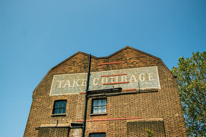 London Borough Market & Bankside Food Tour With Eating Europe - Navigating the Tour With a Knowledgeable Guide