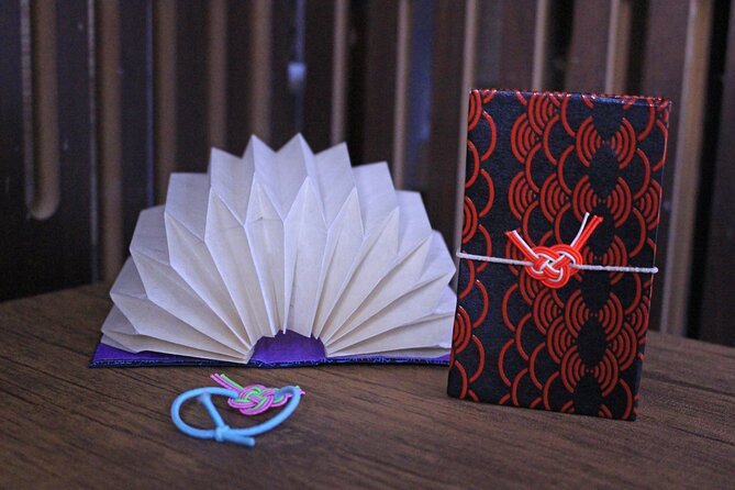 Mini Origami Lamp and Mizuhiki Knot Belt Workshop in Ueno - The Art of Papermaking, Origami, and Mizuhiki Techniques