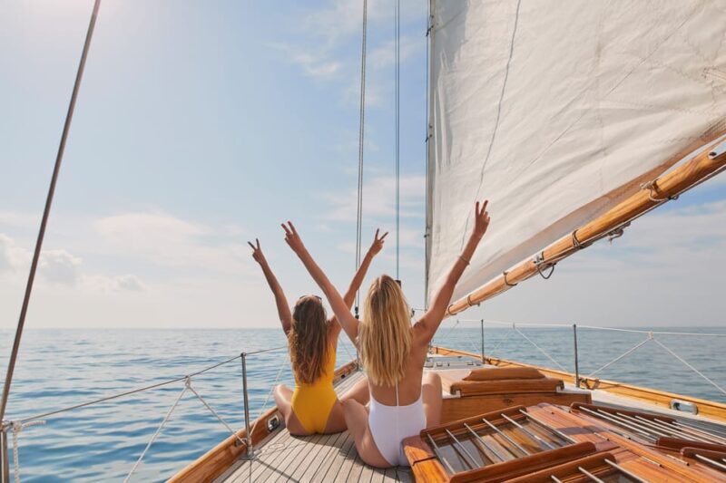Monopoli: Half-Day Polignano Boat Tour With Drinks & Snacks - Exploring the Polignano a Mare Caves