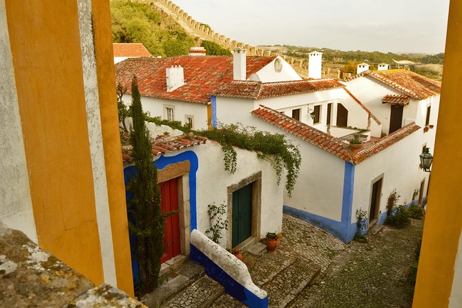 Óbidos: Medieval Tales & Secrets Spots - Meeting Point and Accessibility