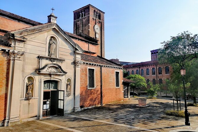 Off the Beaten Path Walk in Venice - Meeting Point and Ending Location