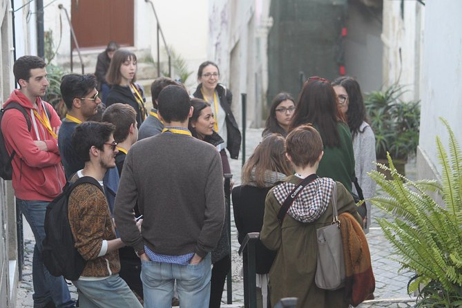 Old Lisbon: Alfama and Sao Jorge Neighborhood 3-Hour Walking Tour - Immersive Experience With Local Guides