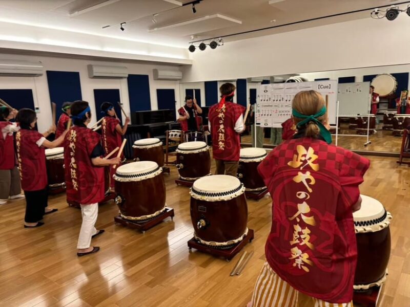 Osaka: Japanese Drum Taiko Workshop - Group Drumming and Photo Opportunity