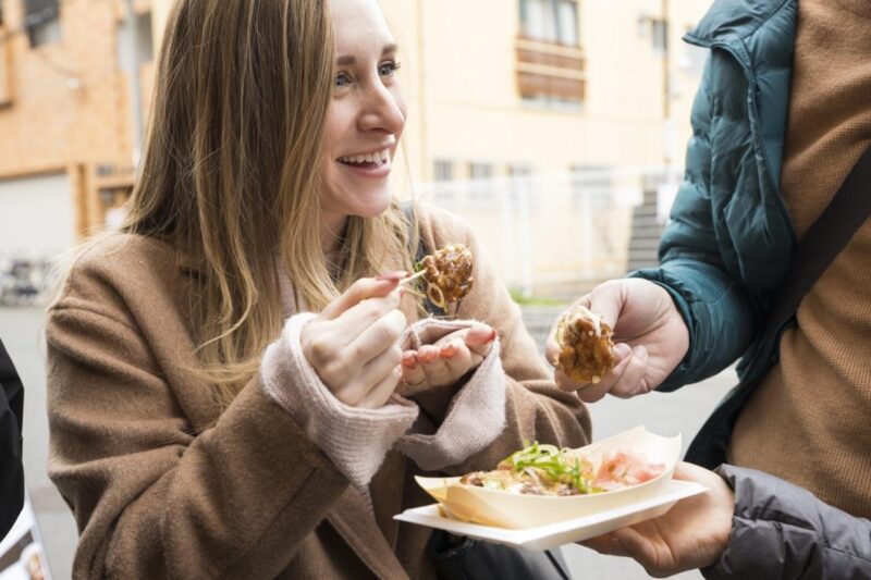 Osaka Shinsekai Street Food Tour - Daytime - Meeting Point and Important Details