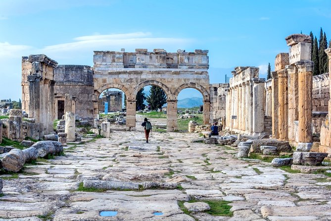 Pamukkale and Hierapolis Full-Day Guided Tour From Fethiye - Exploring the Travertine Terraces of Pamukkale