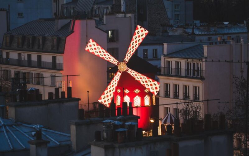 Paris Montmartre in 1 Day: Walking Tour With Digital Guide - Customer Feedback and Overall Ratings