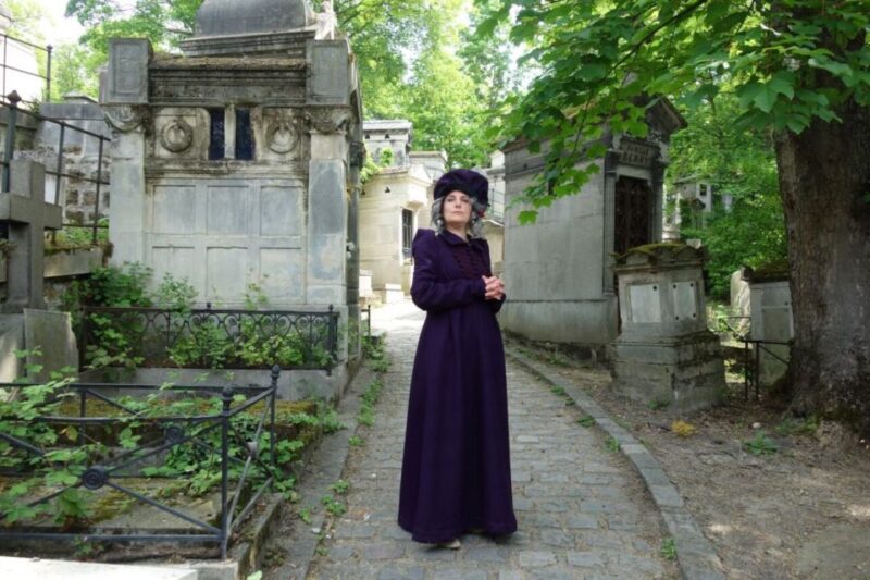 Paris: Père Lachaise Cemetery Guided by the Great Sibylle - An Immersive and Mystical Journey