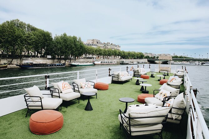 Paris Theo Boat Seine River Italian Trattoria Style Dinner Cruise - Preparing for the Cruise