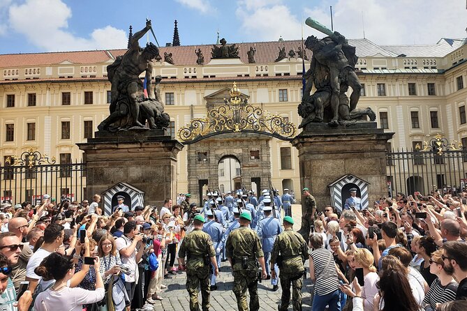 Prague Walking Tour With River Boat Cruise and Lunch - 6 Hours - Tour Duration and Schedule