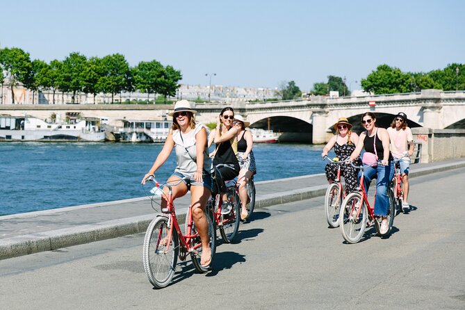 Private Highlights of Paris Bike Tour - Convenient Meeting Point and Logistics