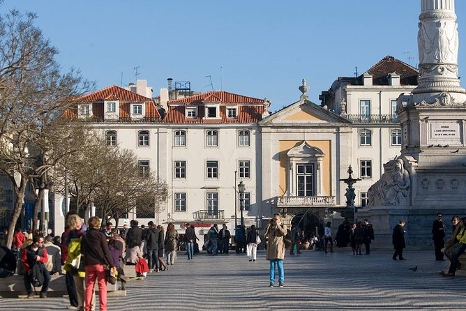 Private Lisbon Tour With Premium Portuguese Wine and Tapas Tasting - Meeting Point and Logistics