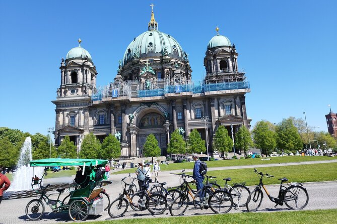 Private (multi)Berlin Rickshaws Highlights Taylor Made - Flexible Meeting Points and Tour Endings