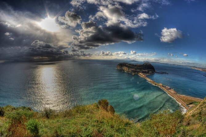 Private Sightseeing Tour in Naples by Vespa Review - Participant Requirements and Considerations