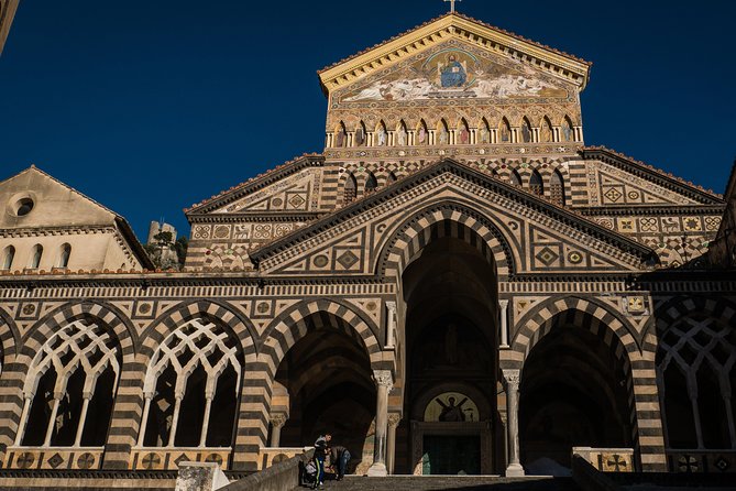 Private Tour in Pompeii and the Amalfi Coast With an Archaeologist - Meeting and Pickup Logistics