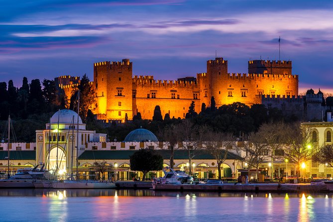 Private Tour in The Jewish Quarter & Grand Masters Palace - Personalized Attention and Knowledgeable Guides
