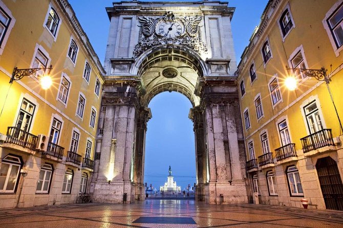 Private Tour: Lisbon Fado Dinner Show and Panoramic Night Tour - Tips for an Enhanced Experience