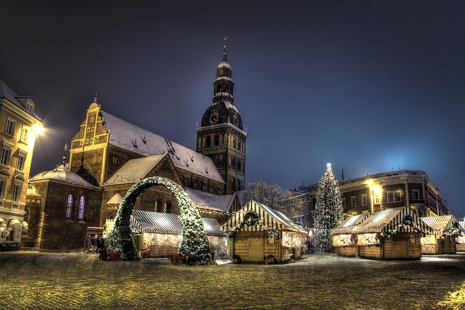 Riga Old Town Walking Tour Review - Physical Fitness and Accessibility