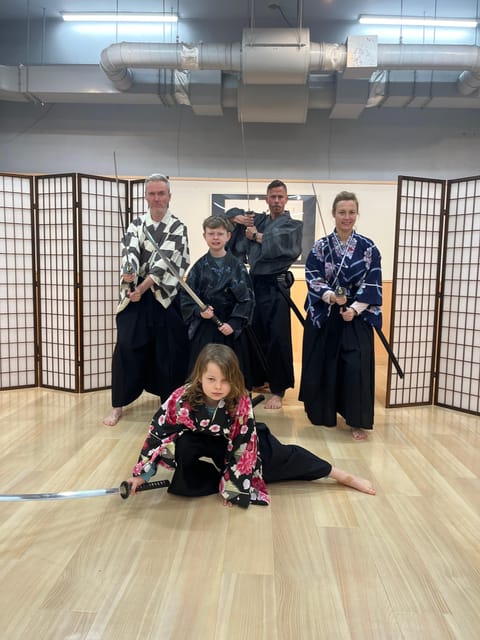 SAMURAI EXPERIENCE in Tokyo（Harajuku）【SAMURAIve】 - Samurai Etiquette and Sword Fighting