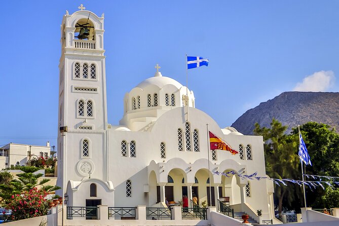 Santorini Delight: Mini-Group Tour for Cruise Passengers - Navigating Crowds and Cable Car Lines