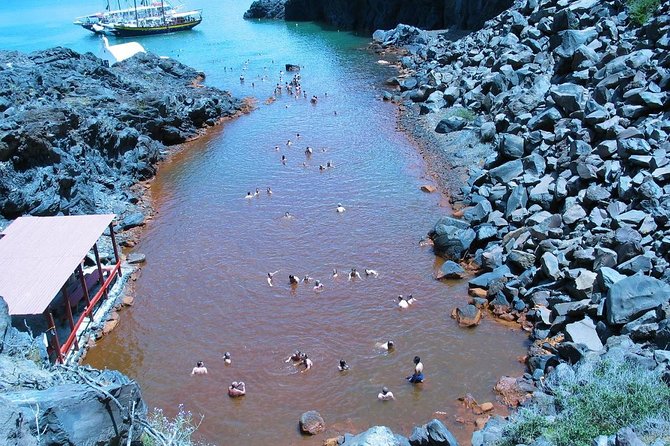 Santorini Volcanic Islands Cruise: Volcano,Hot Springs,Thirassia and Oia Sunset - Hiking to the Volcanos Crater