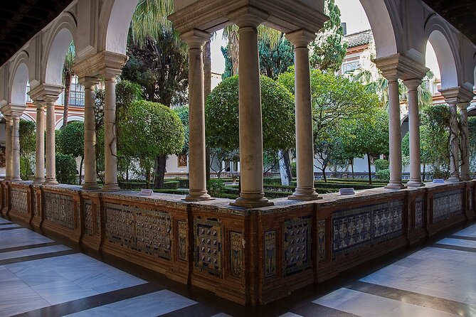 Seville Museum of Fine Arts 2-Hour Guided Tour - Guide Profiles: Yohanna and Julio