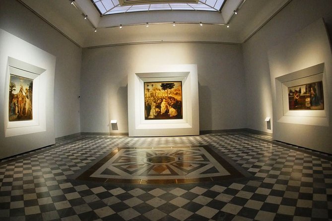 Skip the Line Tickets Uffizi Gallery Timed Entrance Ticket - Customer Experiences: Navigating the Crowds