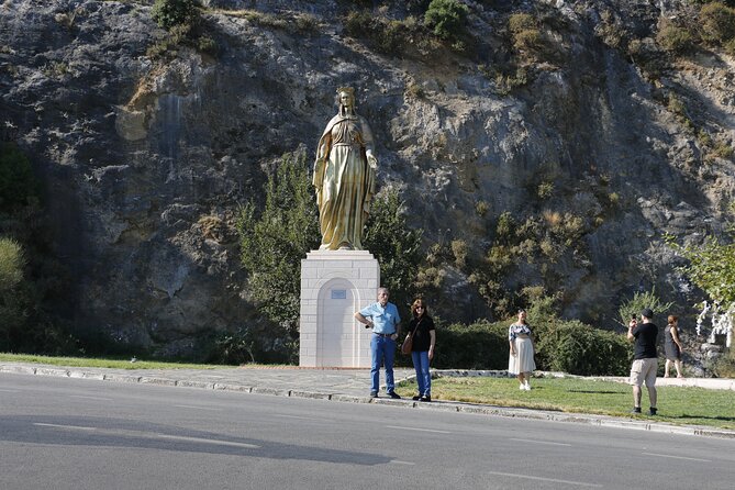 Small Group Ephesus and Sirince Day Tour From Kusadasi/Selcuk - Logistics and Tour Details