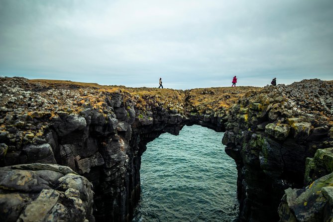 Small-Group Snaefellsnes, Mt. Kirkjufell & Black Sand Beach Tour From Reykjavik - Tour Experience and Traveler Feedback