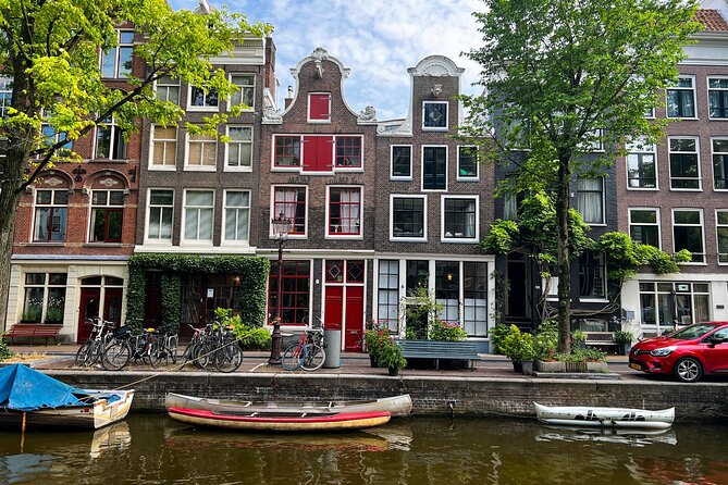 Small Group Walking Tour in Amsterdam With Friendly and Fun Guide - Important Tour Details