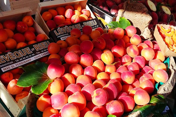 Stroll a Local French Market & Have a Picnic - Enjoying the Picnic Lunch