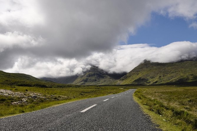 Sustainable Connemara and Galway Bay Rail Tour From Dublin - Dining Options: Experiencing Local Cuisine