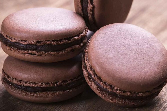 Sweet & Chocolate Family Treasure Hunt in Paris - Logistics and Accessibility