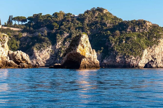 Taormina Sightseeing Private Luxury Boat Tour With Aperitif - Exceptional Hospitality