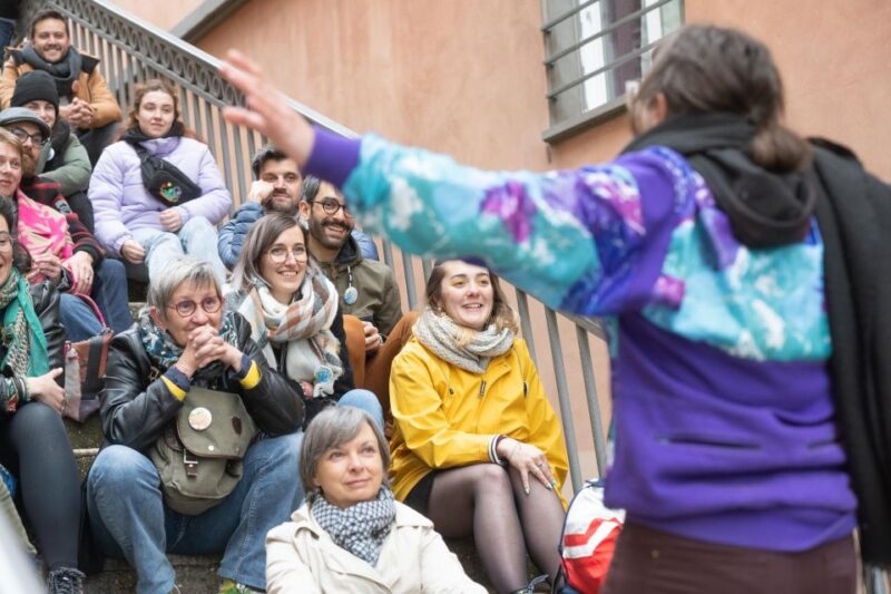 Theatrical Visit: Mysteries of the Croix-Rousse in French - Exploring the Slopes of Croix-Rousse and a Traboule