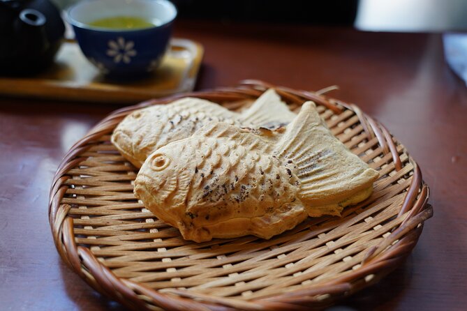 Tokyo Local Foodie Adventure Near Roppongi - Insights From the English-Speaking Guide