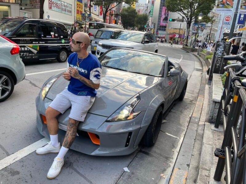 Tokyo: Self-Drive R35 GT-R Custom Car Experience - Capturing Memorable Moments at Tokyo Tower