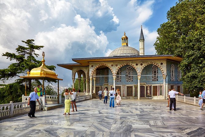 Topkapi Palace Skip-The-Line Entry With Guided Tour - What to Expect During the Tour Experience