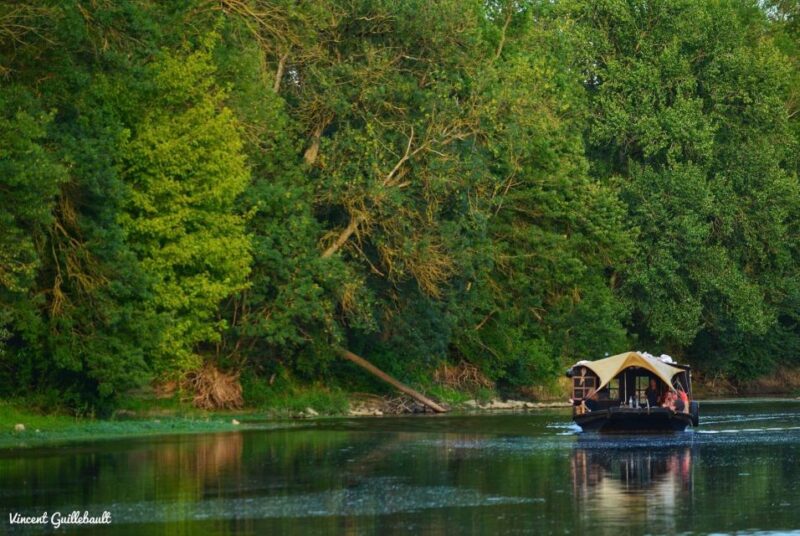 Traditional Boat Trip - Onboard Amenities and Options