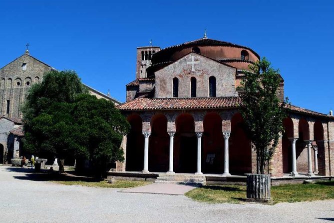 Venice Islands Boat Tour: Murano and Burano - Glass Demonstration at Murano Furnace