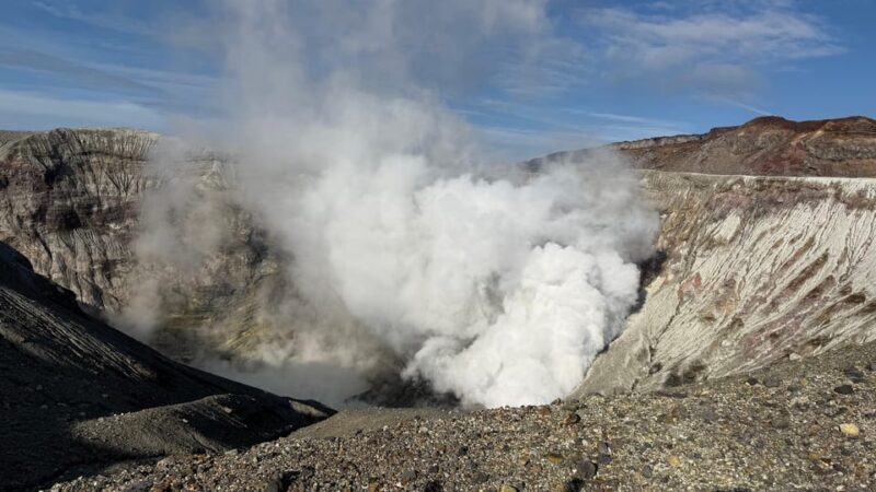 Volcanic Wonders: Private and Helicopter Tour to Mount Aso - Exploring the Volcanic Wonders of Mount Aso