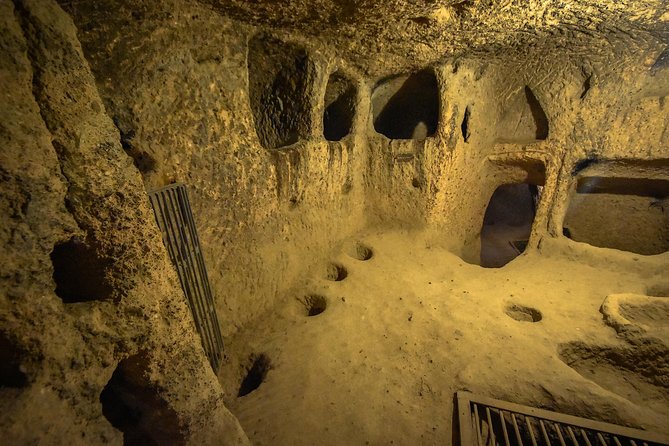 2 Days Cappadocia Express Package Tour From Istanbul - Discovering Historic Sites in Cappadocia