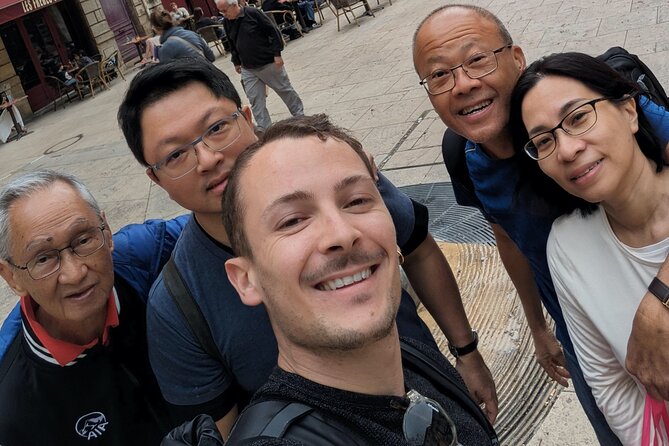Afternoon Food Tour in Bordeaux : Local Delicacies - Sampling Local Delicacies