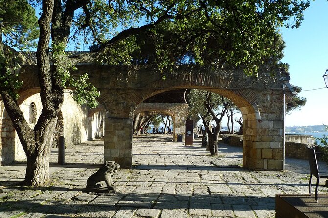 Alfama and the Castle of Saint George Skip the Line Tour - Memorable Experiences