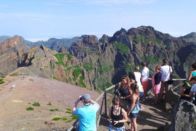 Arieiro Peak, Santo Da Serra and Cristo Rei 4x4 Experience - Ensuring Safety and Comfort