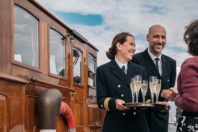Berlin Boat Sightseeing Tour on Electrified Vintage Yacht - Unique Aspects of the Small Group Size