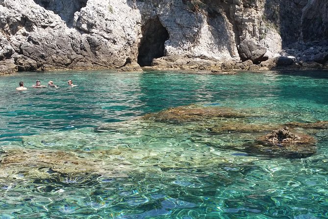 BLUE CAVE Private Speedboat Tour With Drinks - Booking and Cancellation Policy