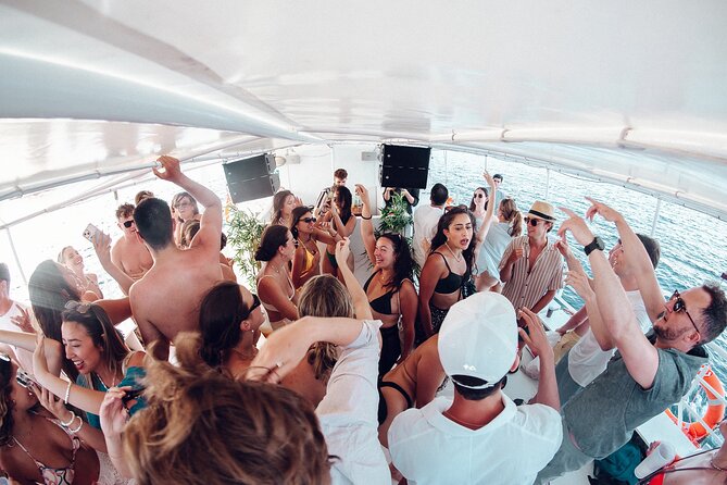 Boat Party Split - Exploring the Blue Lagoon